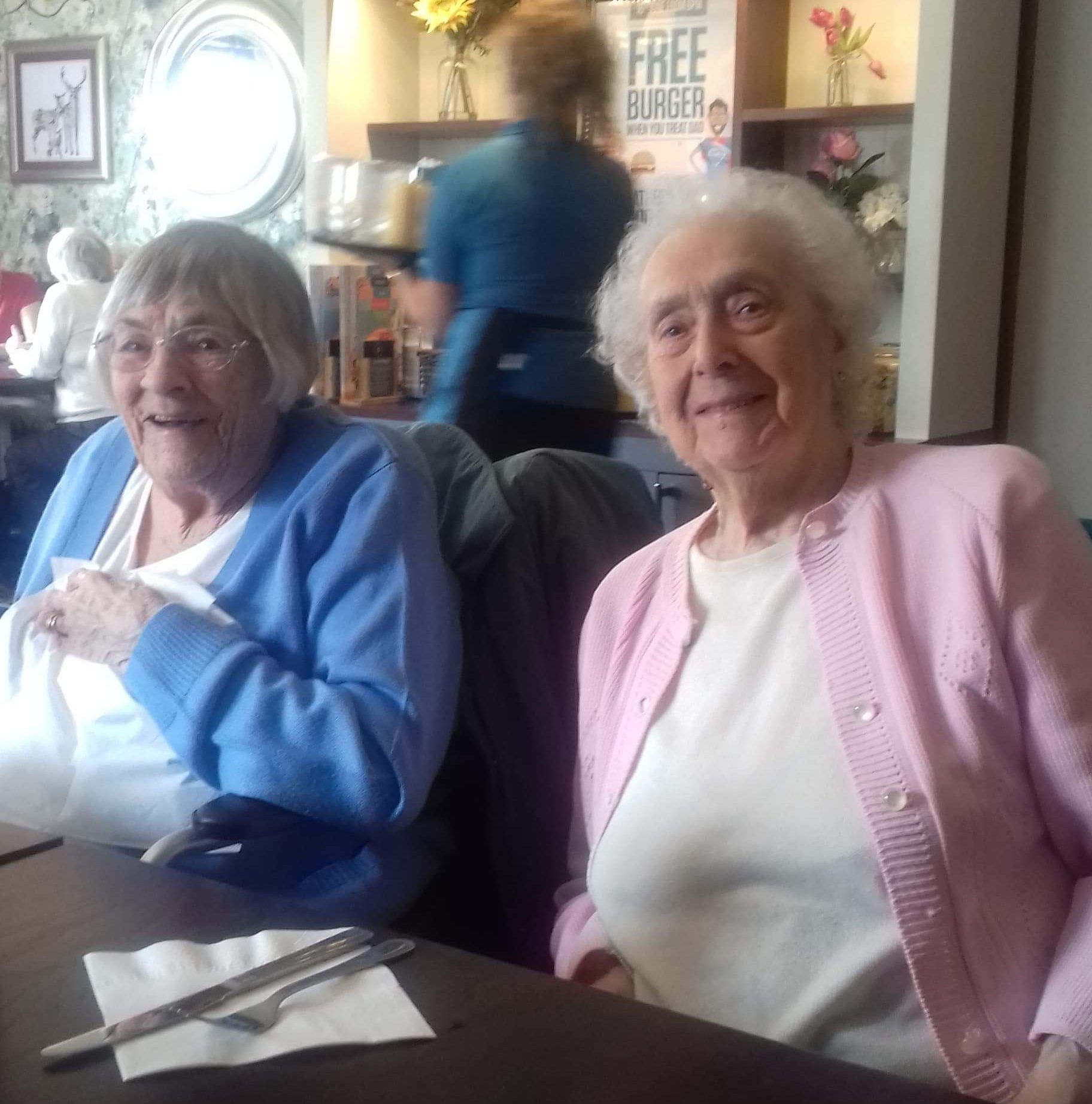 Adeyfield Free Church : Adult's and Seniors